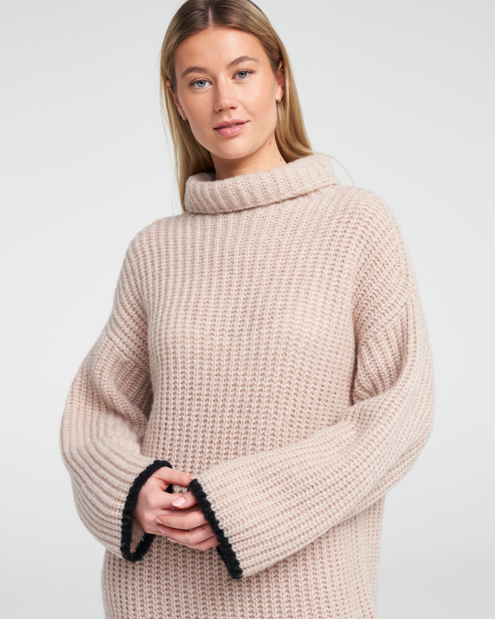 Cajsa Dress- Warm Sand – Holebrook Usa